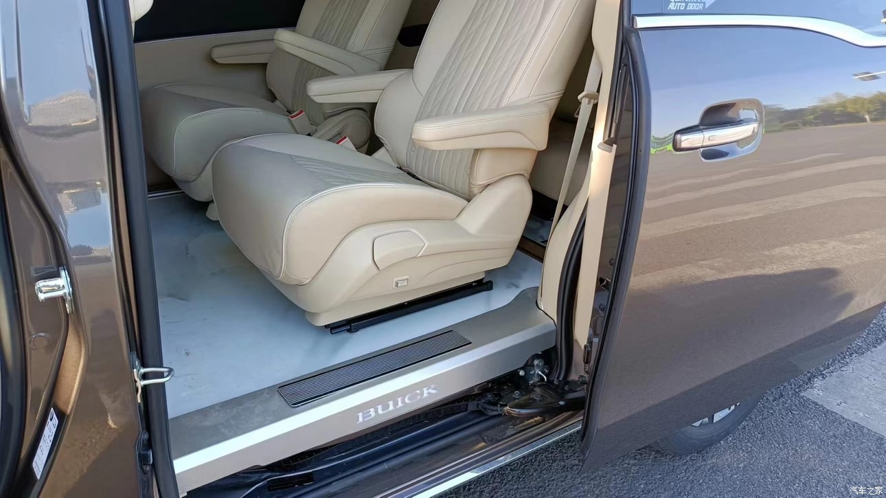 别克GL8 2023款 陆上公务舱 652T 豪华型怎么样_优缺点_我的兄弟是美少女战士_口碑_汽车之家