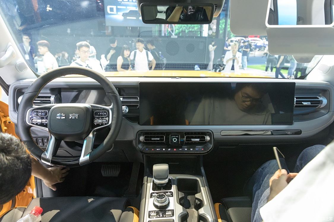 北京BJ40 2024款 2.0T 全新城市猎人版 至尊型怎么样_优缺点_GKD_高原_口碑_汽车之家