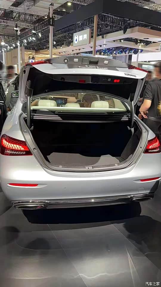 奔驰E级 2023款 改款 E 300 L 运动豪华型怎么样_优缺点_阿牛看车5880_口碑_汽车之家