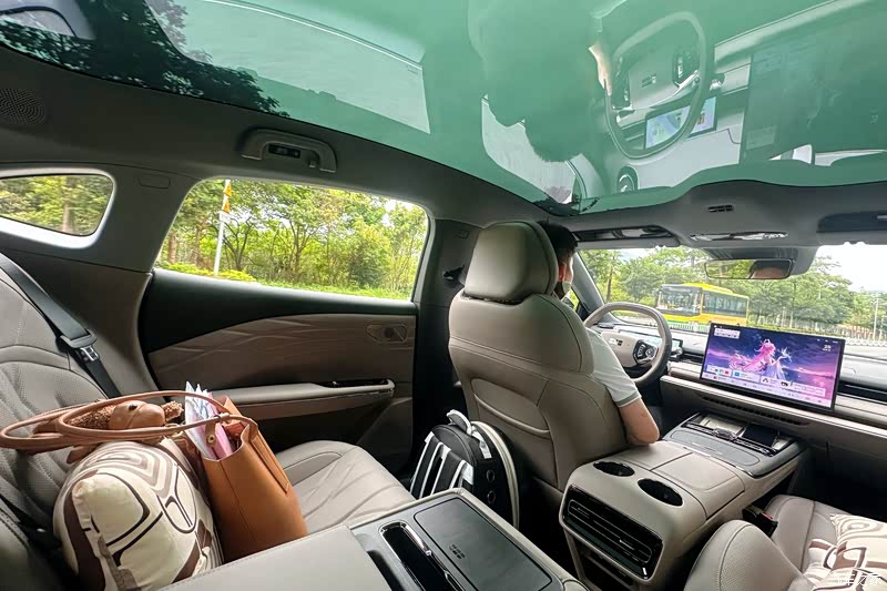 汽车之家|银河星耀8报价大全|大众点评|2025款 130km EM-i 尊享版怎么样