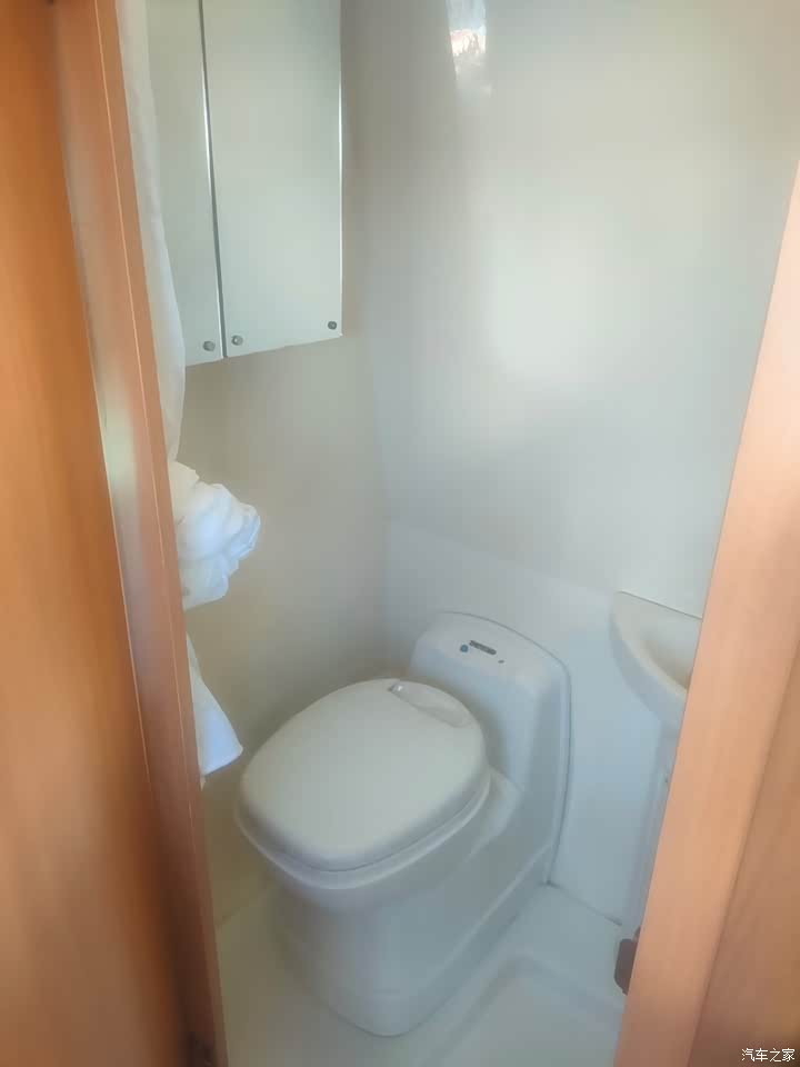 上汽大通MAXUS V80房车 2021款 2.0T旅行家V80自行式B型房车舒享版横床怎么样_优缺点_益阳车友8397703_口碑_汽车之家