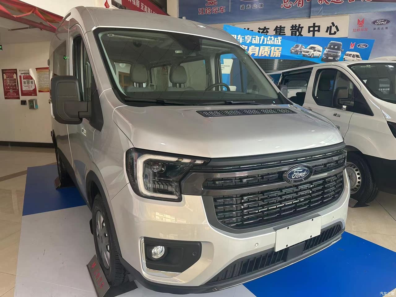 全顺T8 2024款 T8 2.3T柴油自动短轴中顶6座多功能版3/3怎么样_优缺点_我汴一下爱_口碑_汽车之家