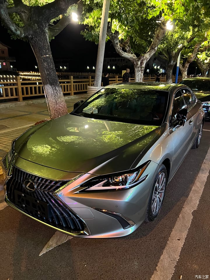 雷克萨斯ES 2022款 200 卓越版怎么样_优缺点_莫小贝小贝_口碑_汽车之家