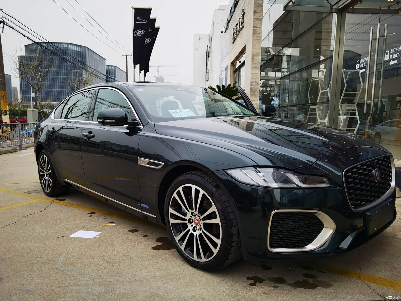 捷豹XFL 2023款 XFL 2.0T P250 两驱尊享豪华版怎么样_优缺点_早0520_口碑_汽车之家