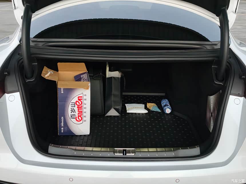 仰望U7 2025款 EV 五座豪华版怎么样_优缺点_佛山车友4408752_口碑_汽车之家